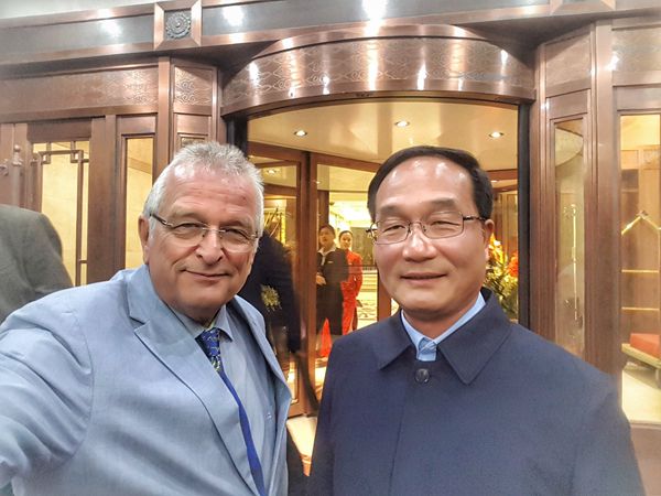 Bill Holler_山东中航和辉航空标准件有限责任公司